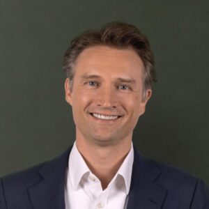 Heineken CEO Dolf van den Brink steps down - Shelflife Magazine